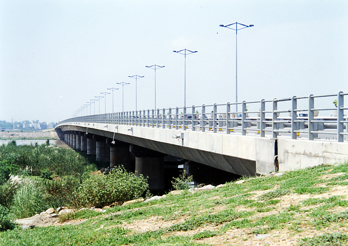 Delhi-Noida Bridge | Bridge | WORKS | Sumitomo Mitsui Construction Co ...